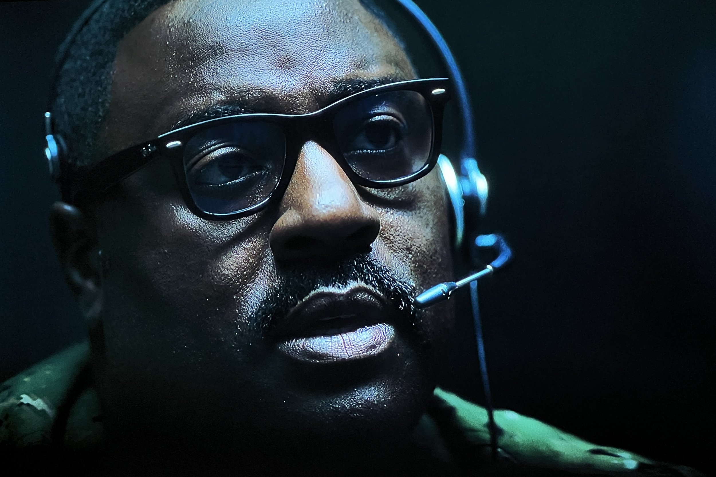 These are All the Sunglasses in Top Gun and Top Gun: Maverick ...