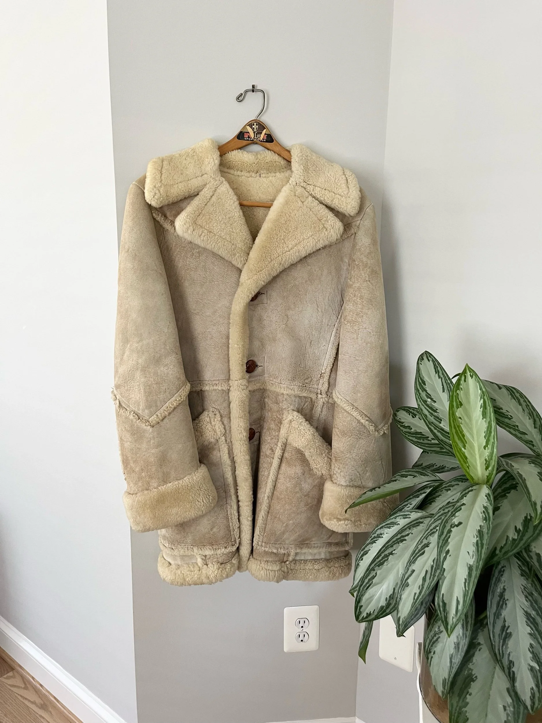 Wandering From - Curated Vintage Homewares, Clothing, and Greeting Cards