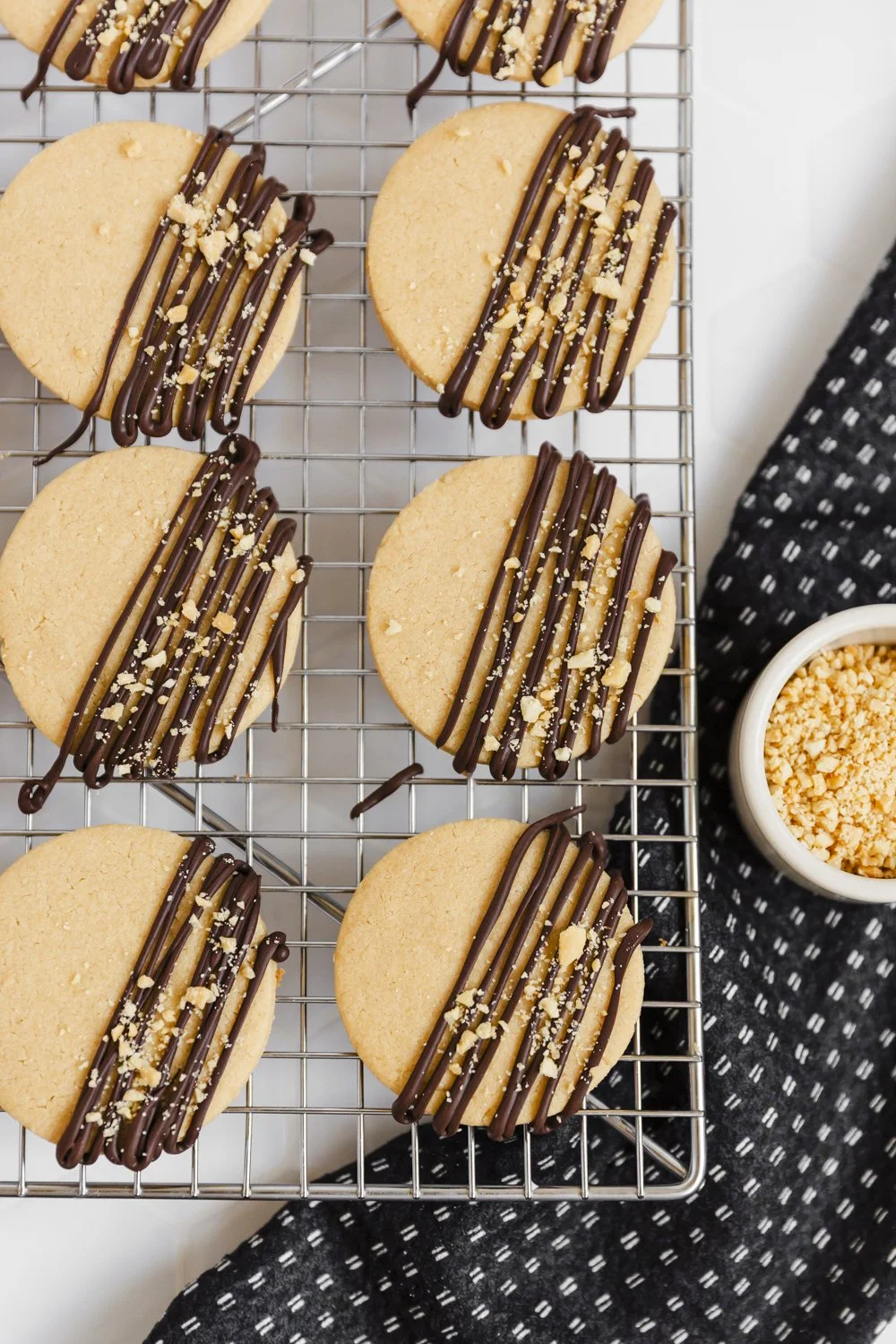 Peanut Butter Shortbread Cookies (Soft & Chewy!) — THE MOD DAISY