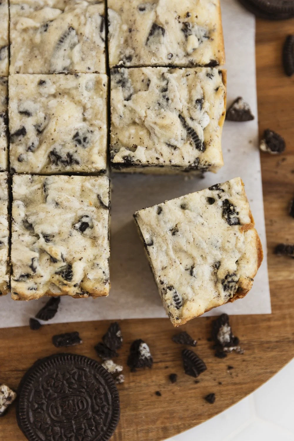 Cookies 'n Cream Cookie Bars (with Oreos) — THE MOD DAISY