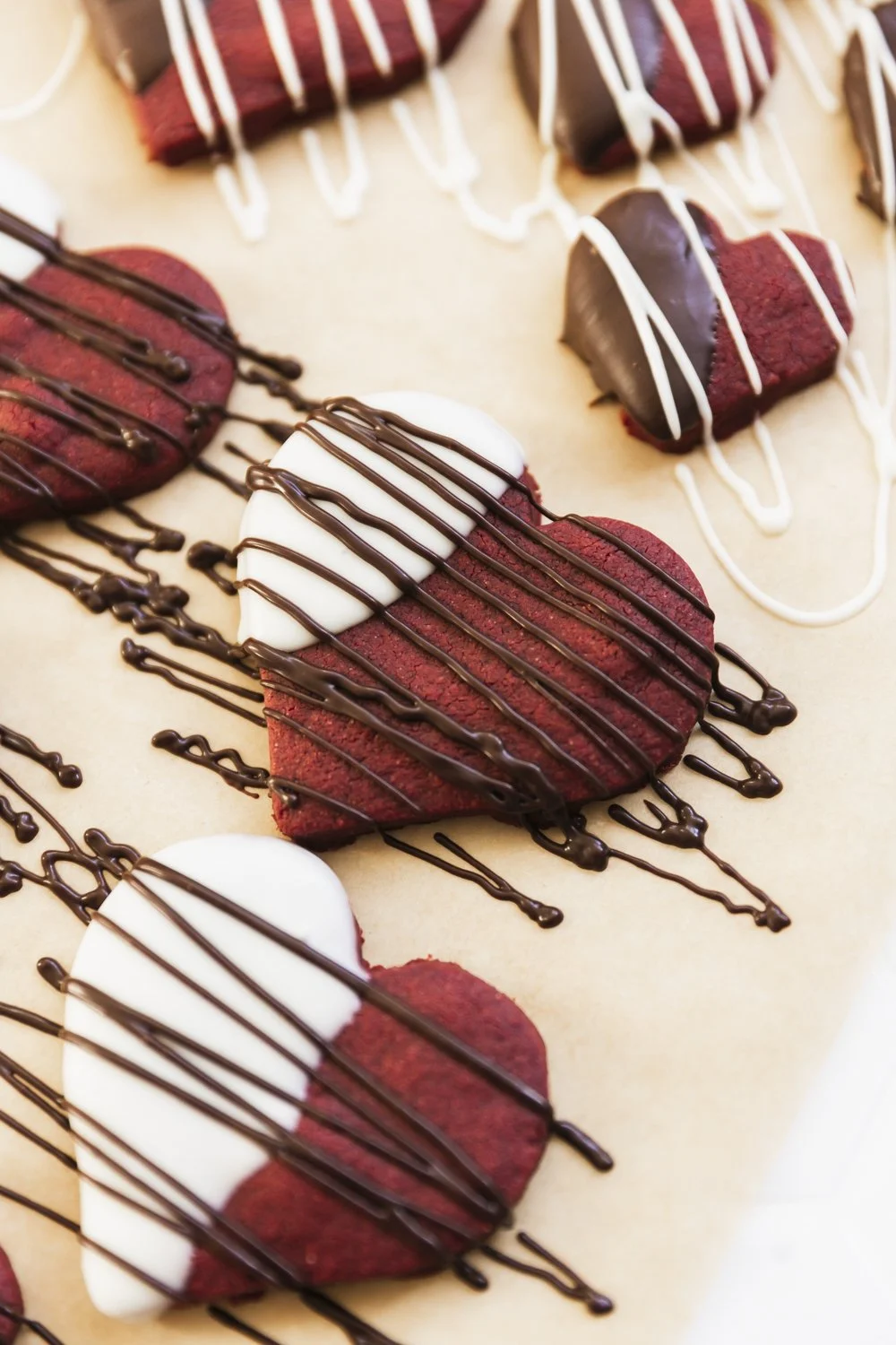 Red Velvet Shortbread Cookies (Valentine's Day Shortbread Cookies ...