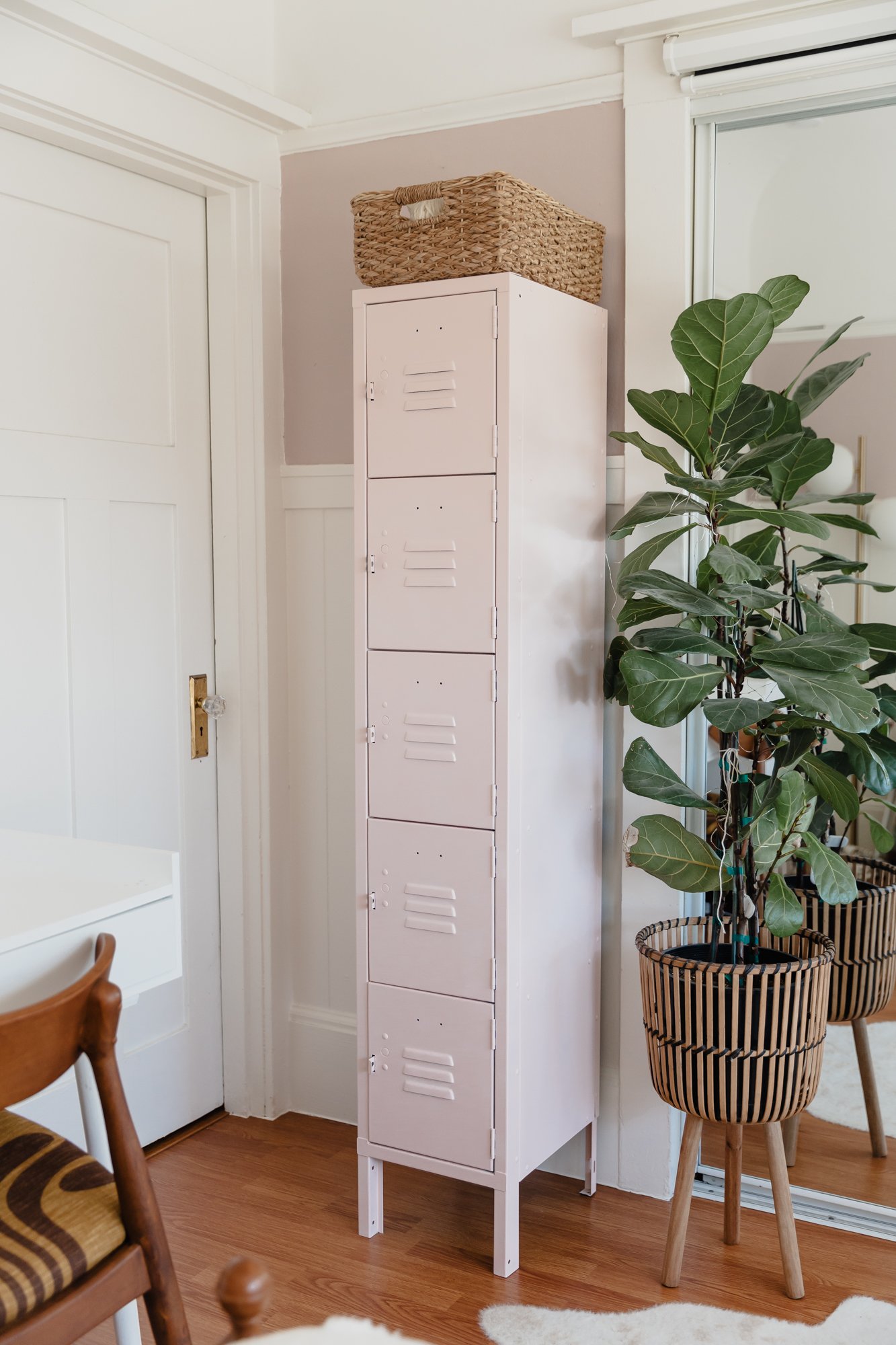Locker Makeover with Enamel Paint — THE MOD DAISY