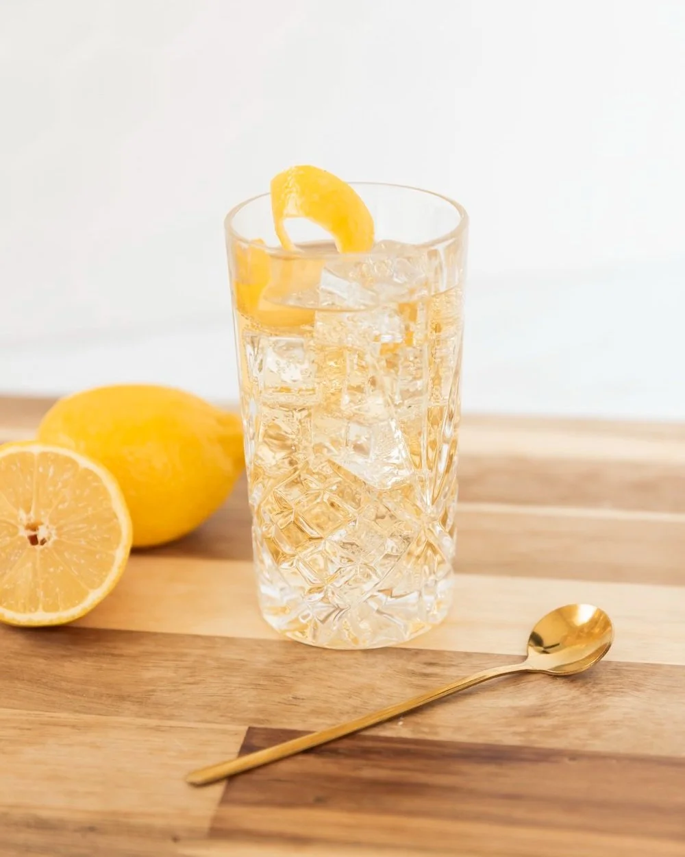Whiskey Highball — The Mod Daisy