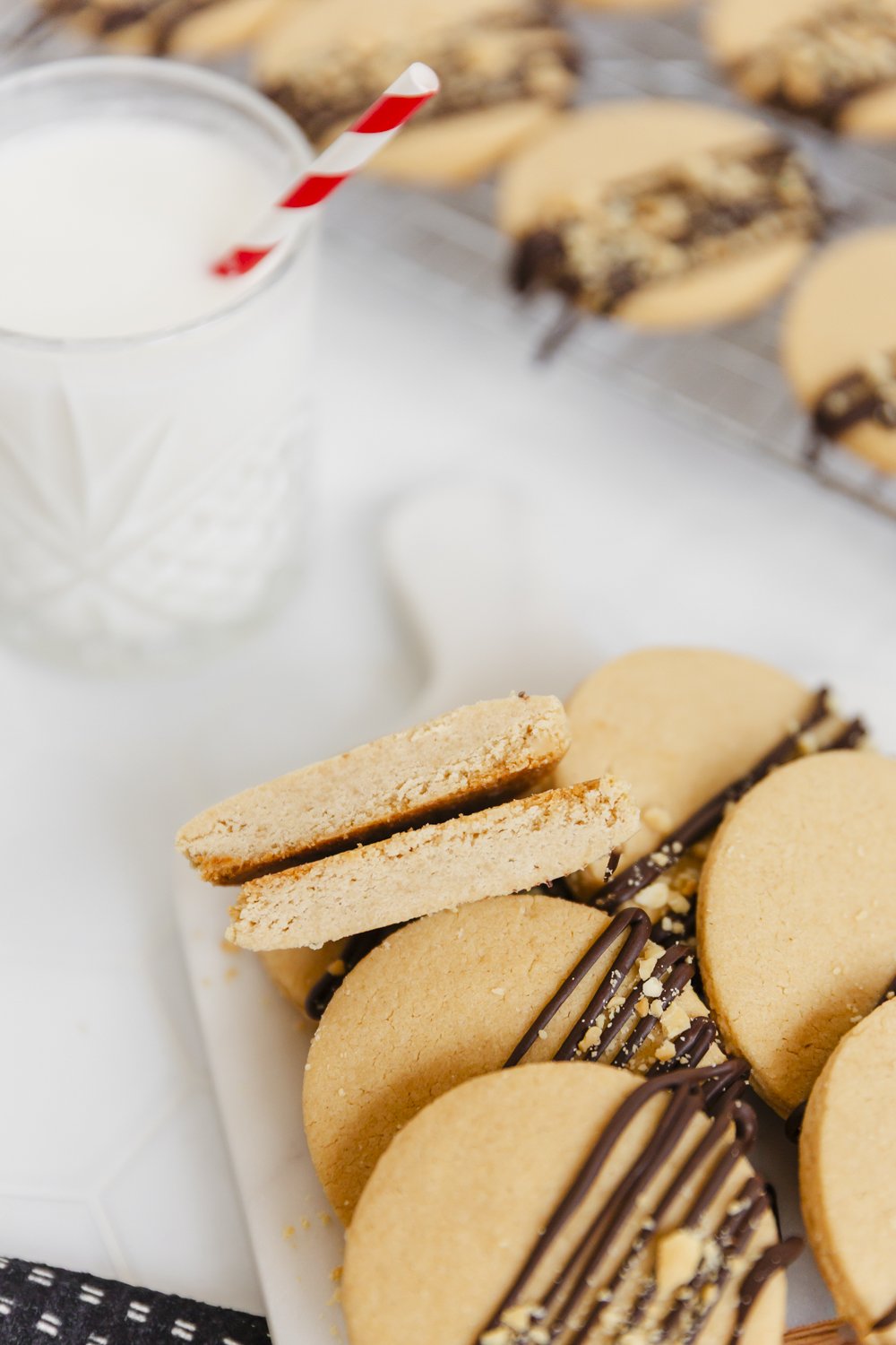 Peanut Butter Shortbread Cookies (Soft & Chewy!) — The Mod Daisy