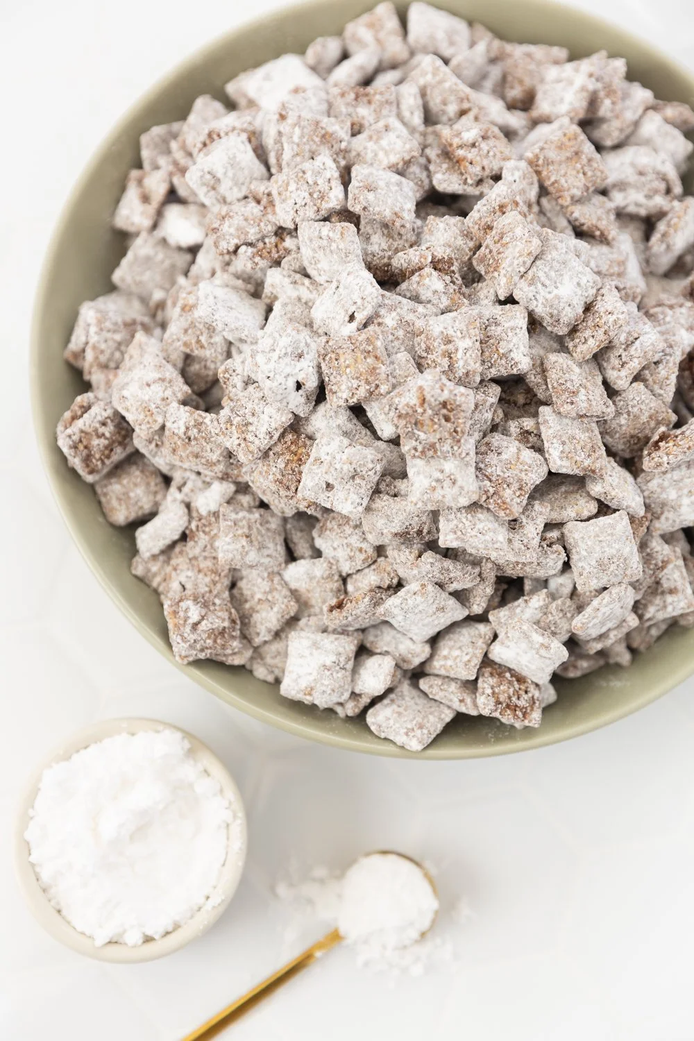 Muddy Buddies (a.k.a. Puppy Chow) — THE MOD DAISY