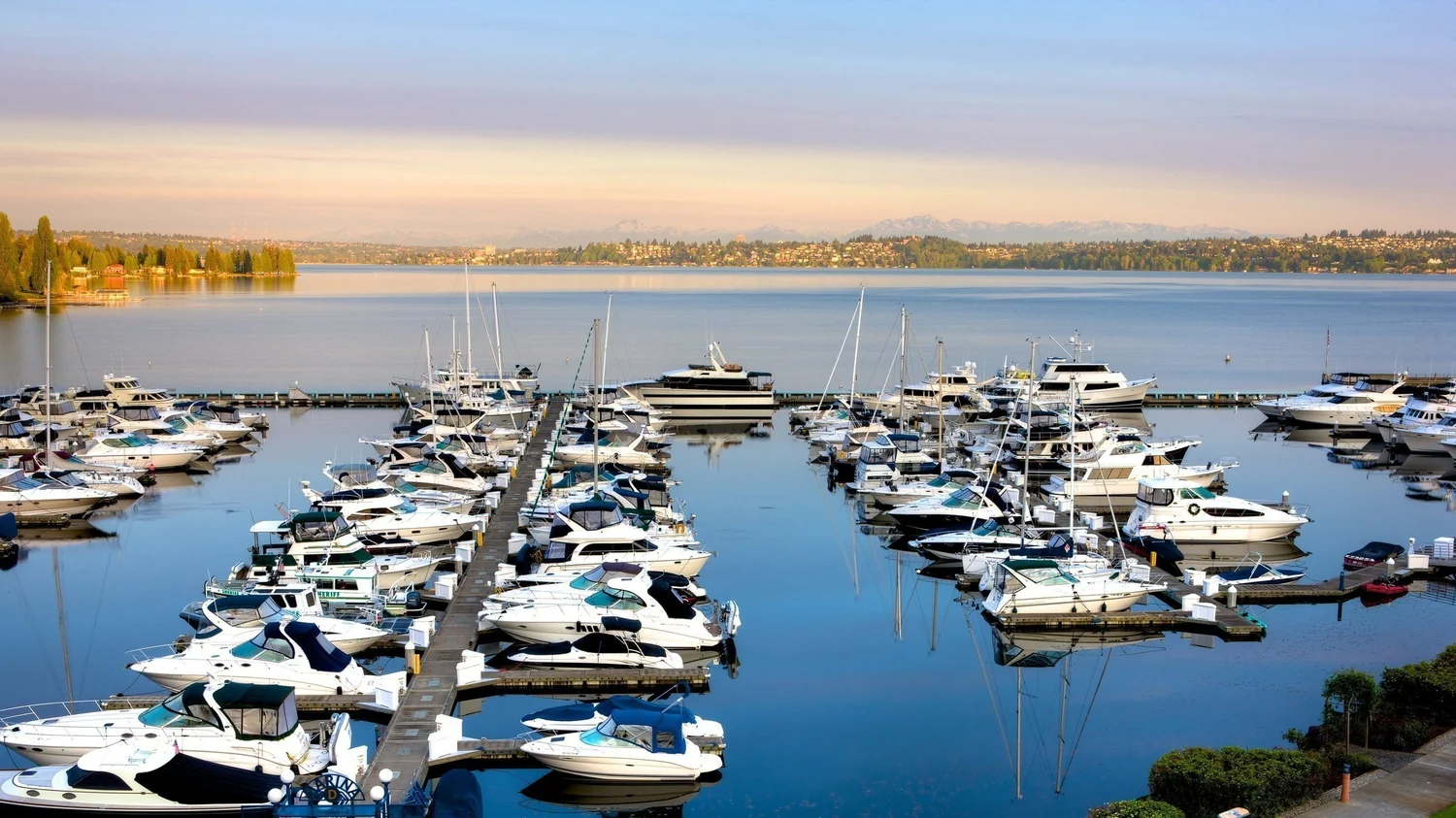 Marina — Carillon Point