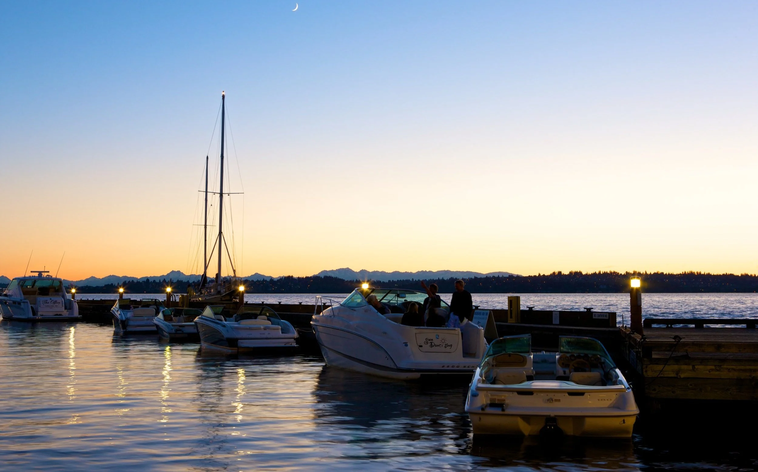 Guest Pier Reservations — Carillon Point