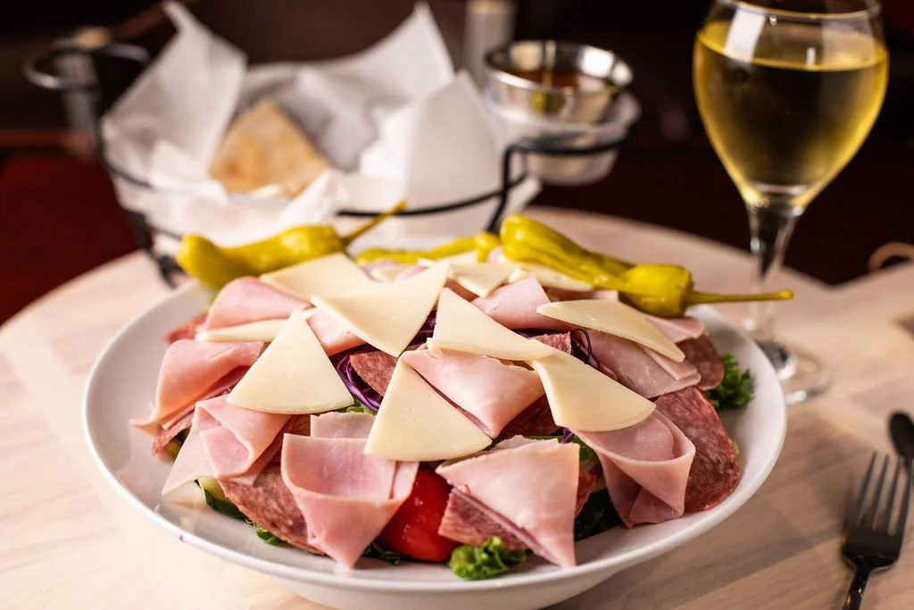 Front Row Restaurant & Bar