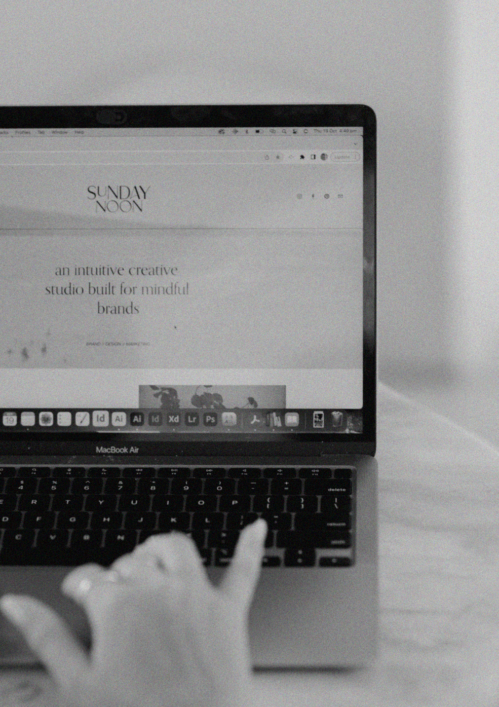 Sunday Noon | Marketing & Graphic Design Studio