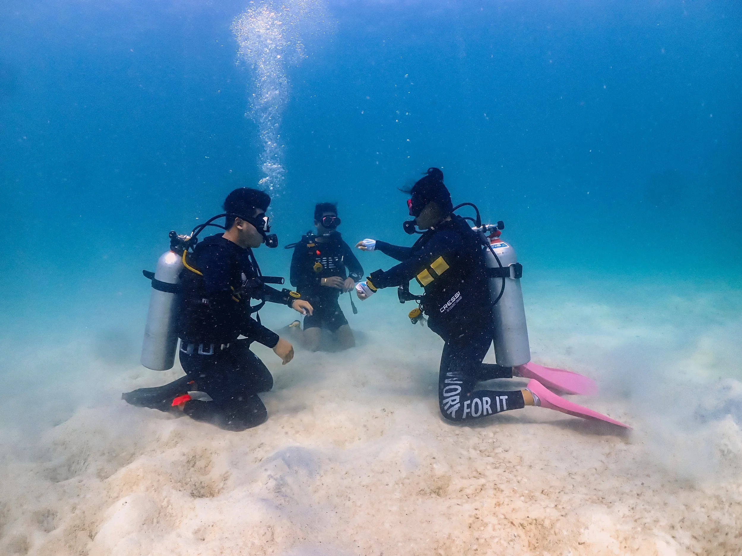 SSI Basic Diver program - Introduction Dive in Koh Tao | SCUBADOO