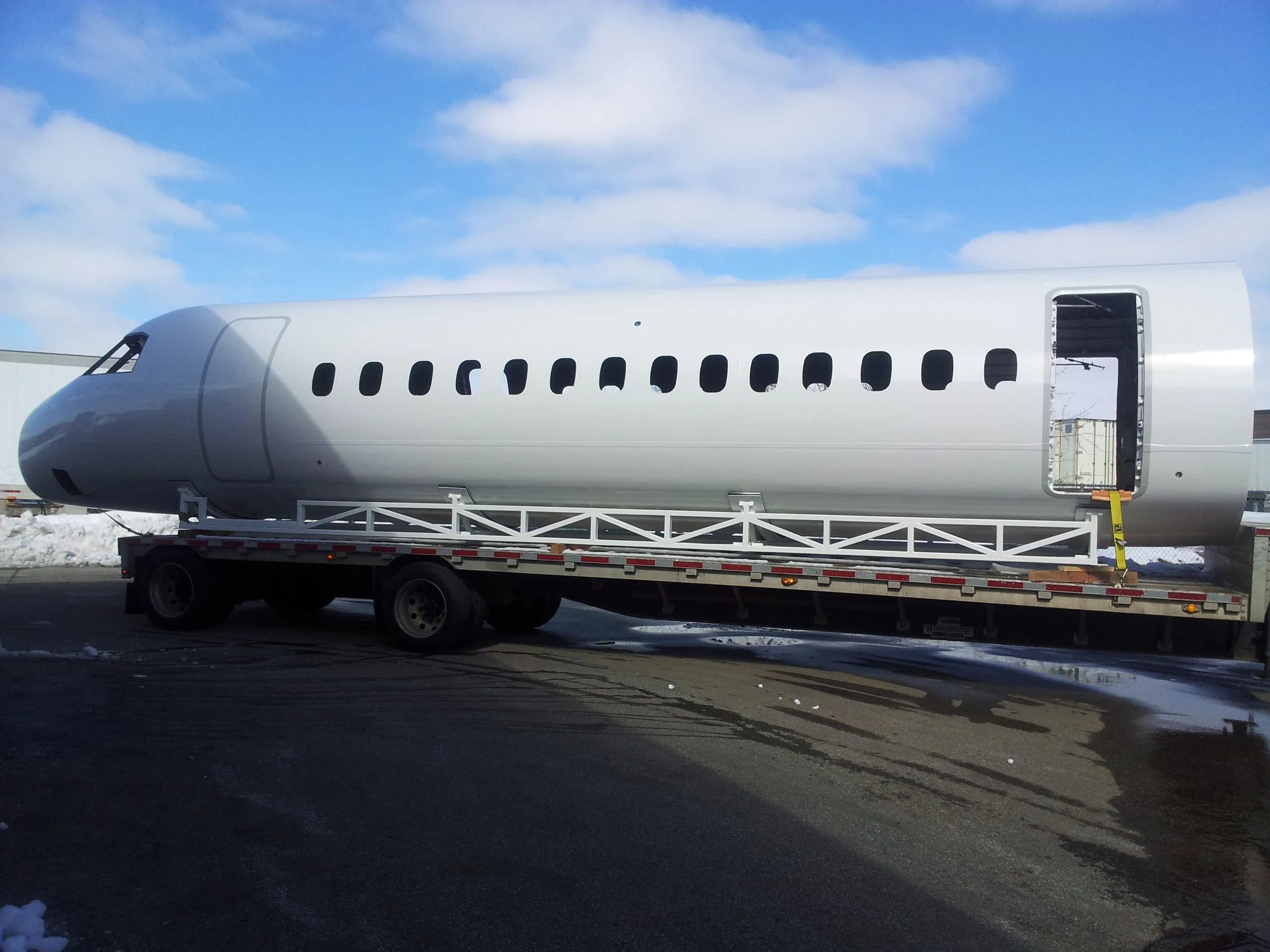 Q400 Trainers — Aviation Reproduction Inc.