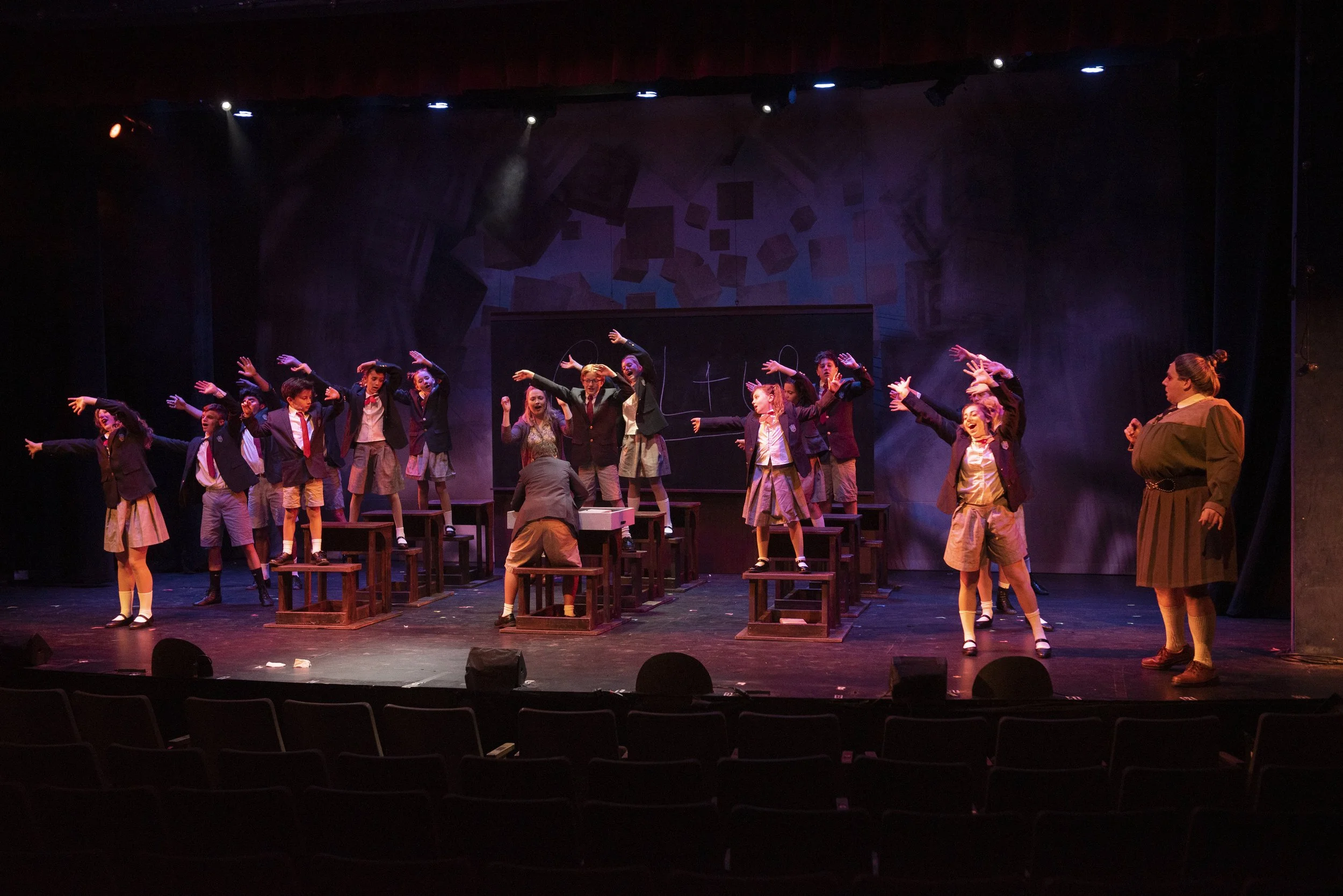 General 4 — Surflight