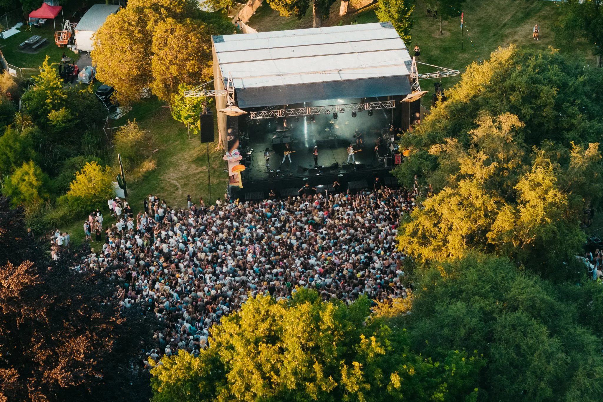 Event Info — Le Currents