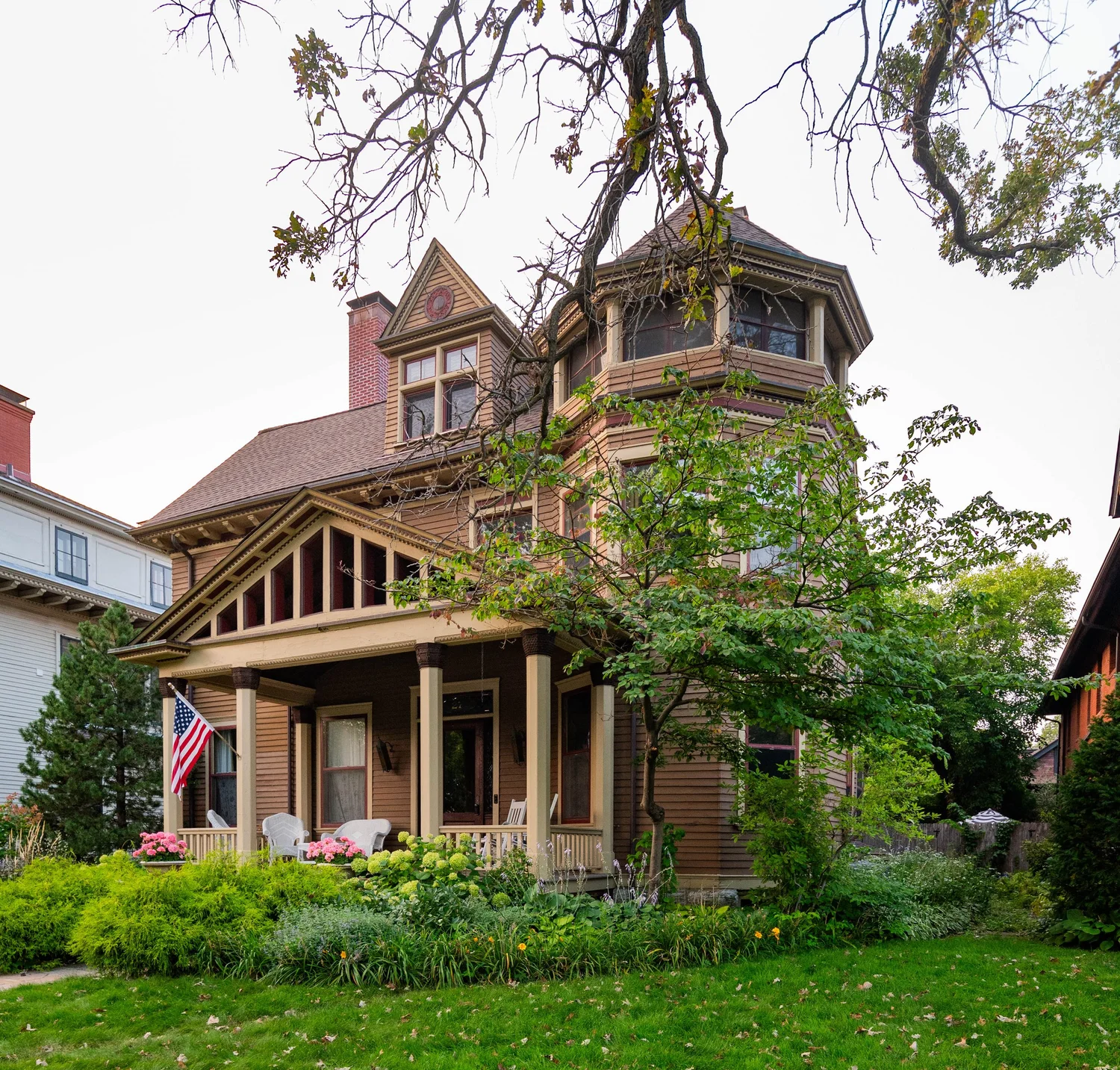 House Preview — Summit Hill House Tours