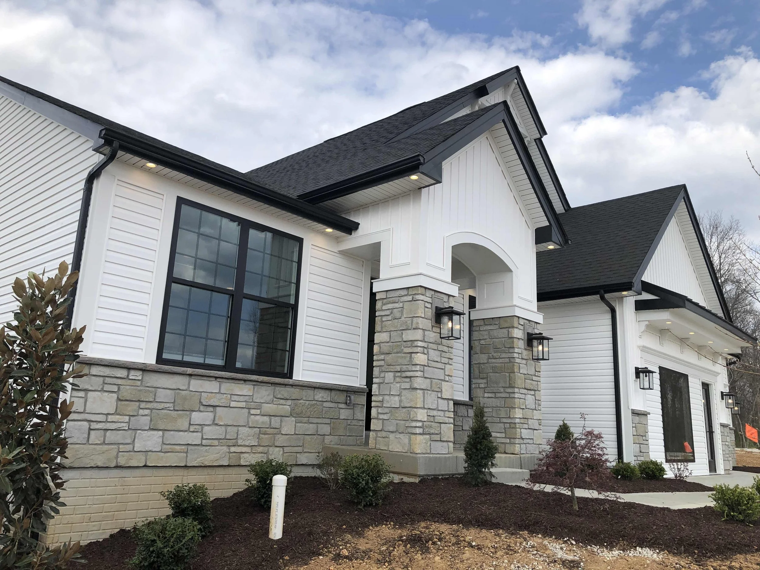 Silver Shore Sculpted Ashlar — Brick Design Company