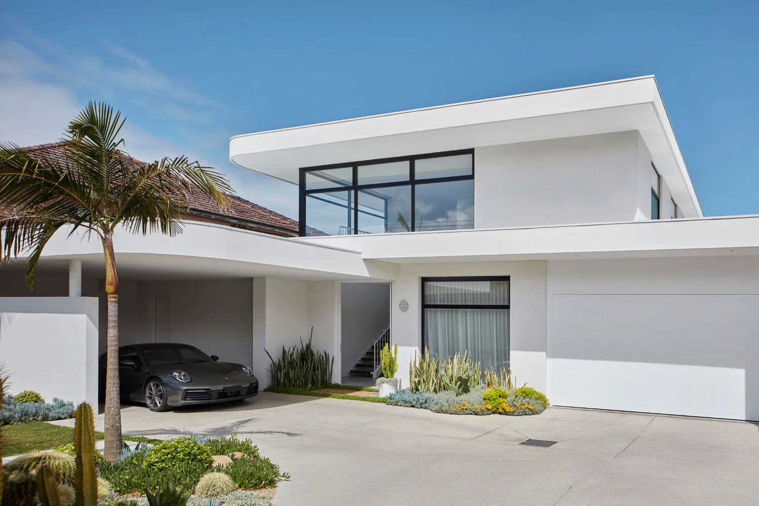 Exterior Design | 9 Home Facade Design Ideas To Copy — Zephyr + Stone