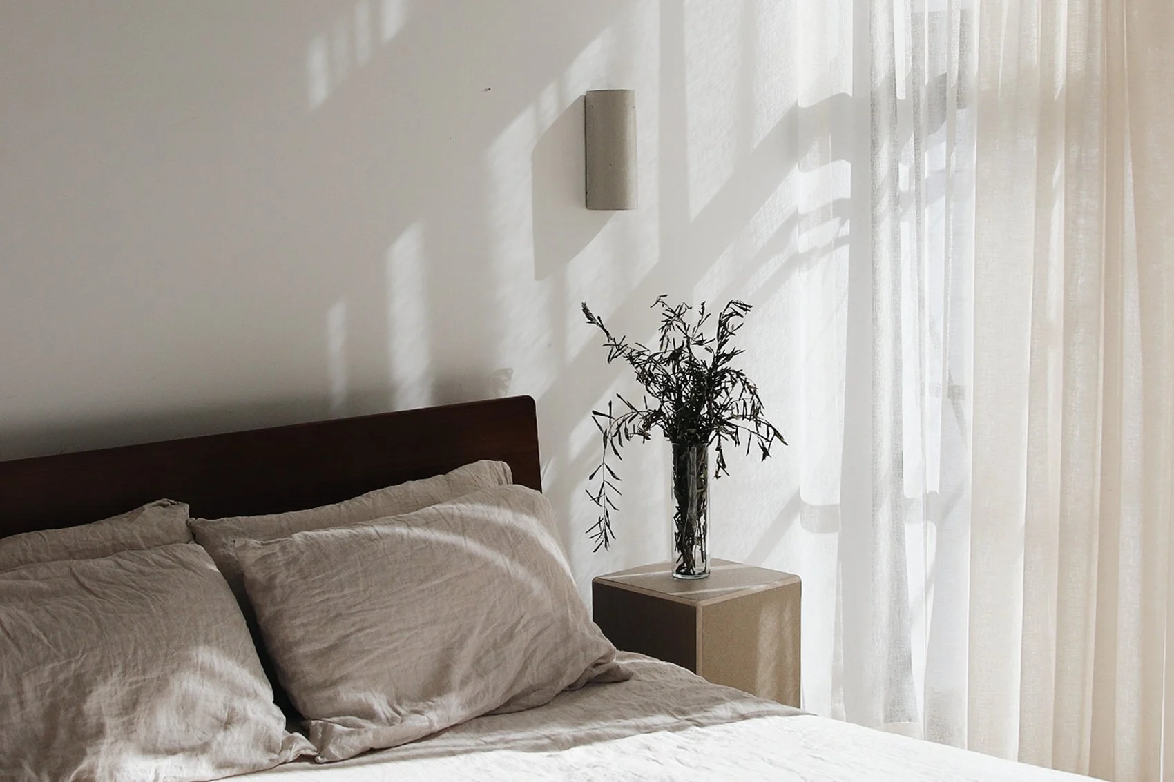 How To Use Wall Lights To Elevate Your Home Design | We Ponder Wall ...