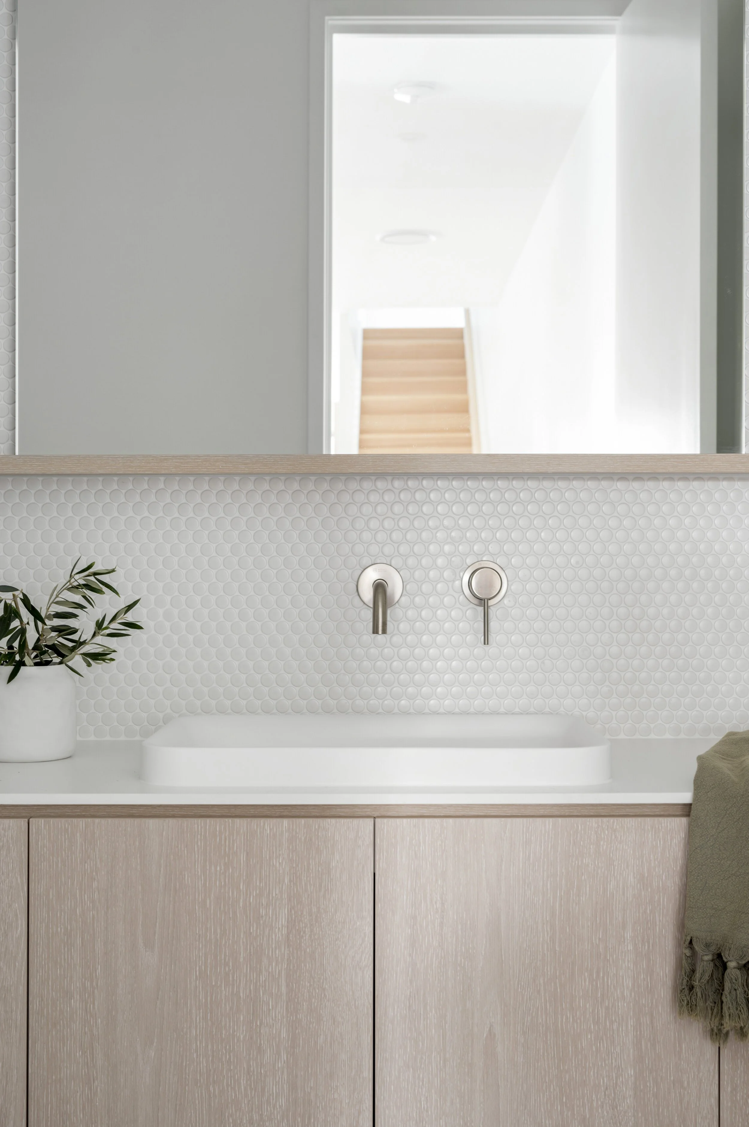 What are Solid Surface Basins and How Do You Care For Them? — Zephyr ...