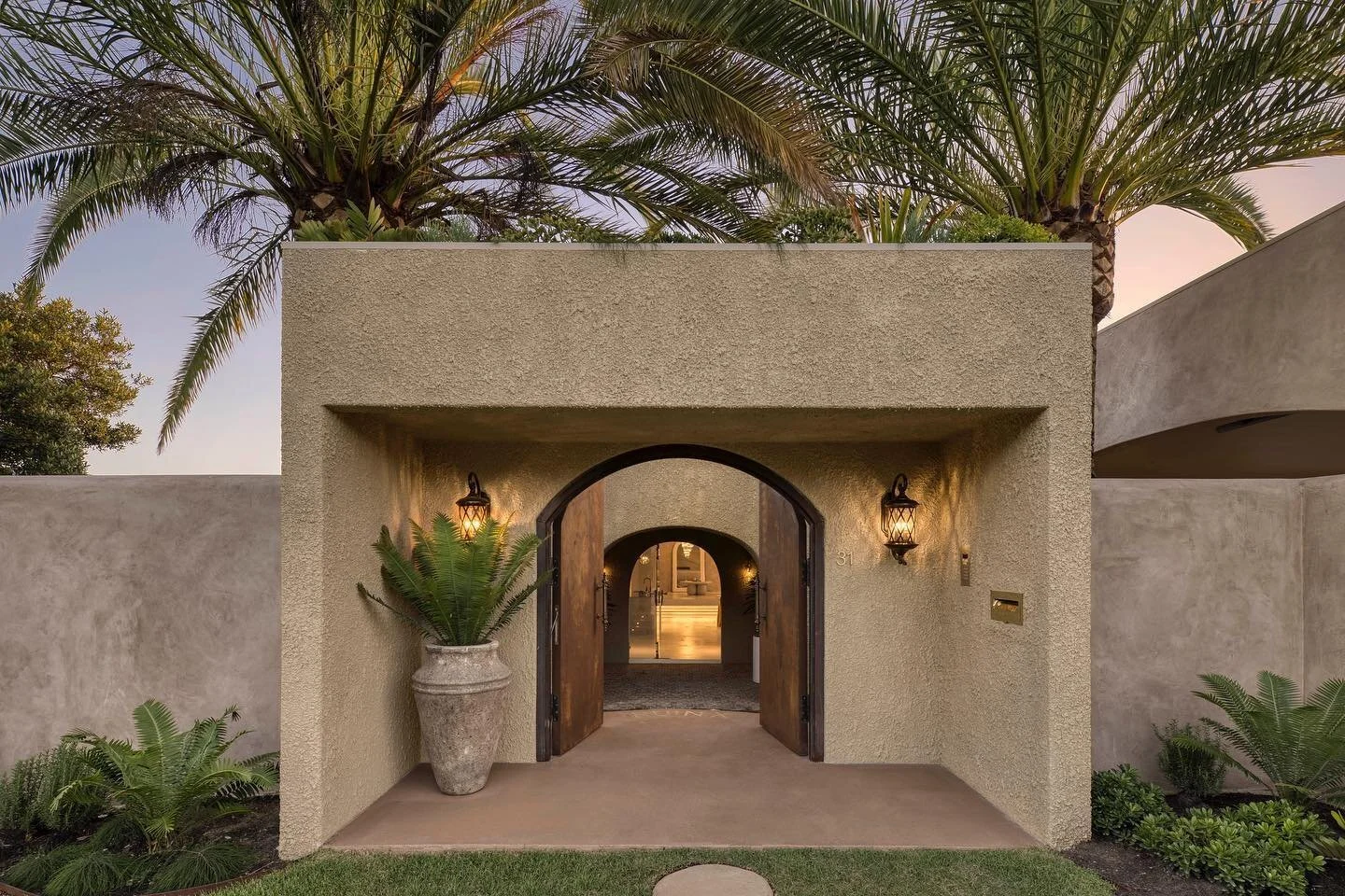 Venetian Plaster VS Microcement | What To Use Where | Top Tips — Zephyr ...