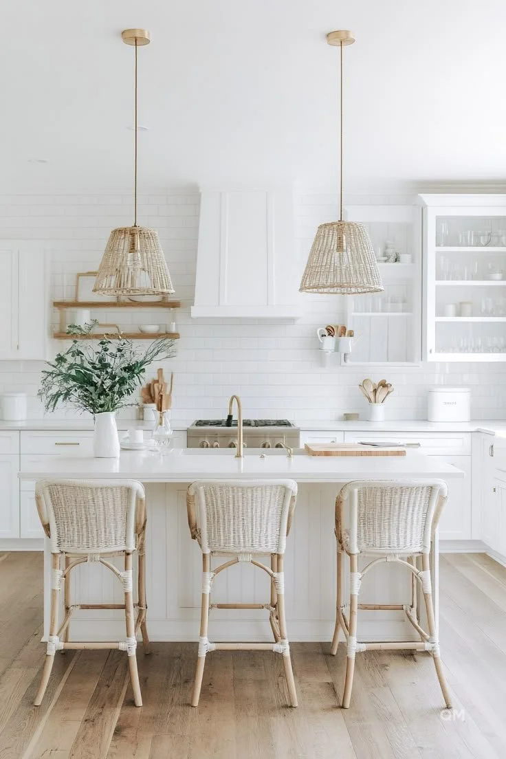 The 7 Defining Features Of A Perfectly Hamptons Kitchen — Zephyr + Stone