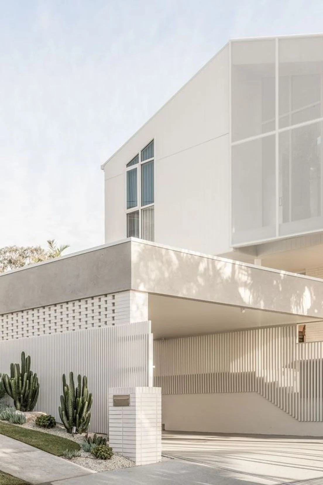 Exterior Design | 9 Home Facade Design Ideas To Copy — Zephyr + Stone
