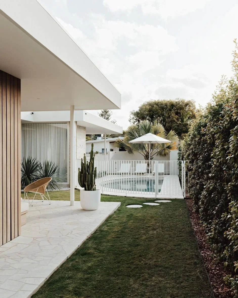 Modern Home Ideas With Curves And Arches — Zephyr + Stone