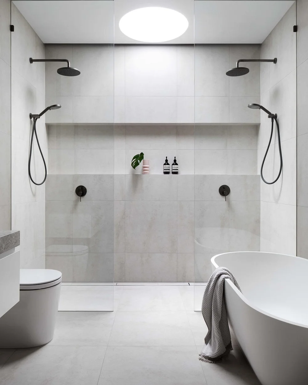 Double Showers: Your Design Cheat Sheet For Style And Functionality ...