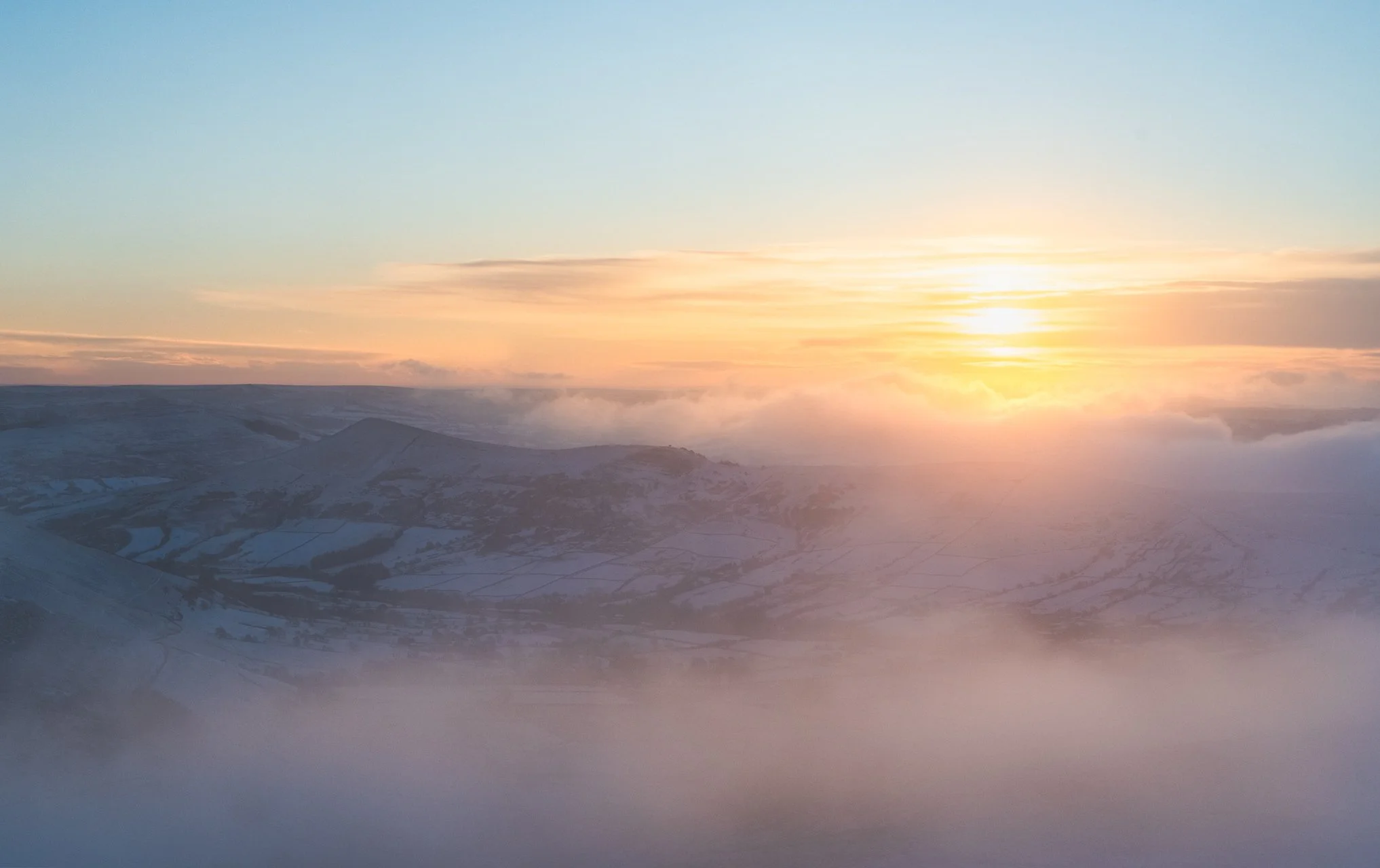10 Places to watch the Sunrise in The Peak District — William Hickie ...