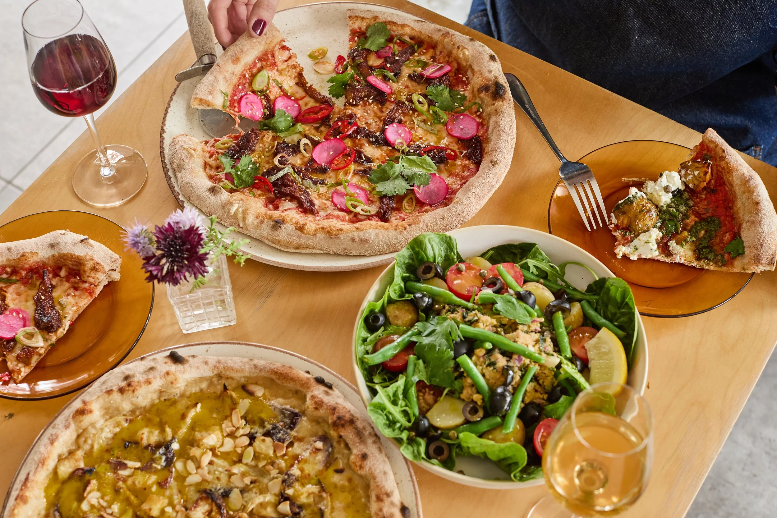 Flat Earth Pizzas Restaurant - Bethnal Green