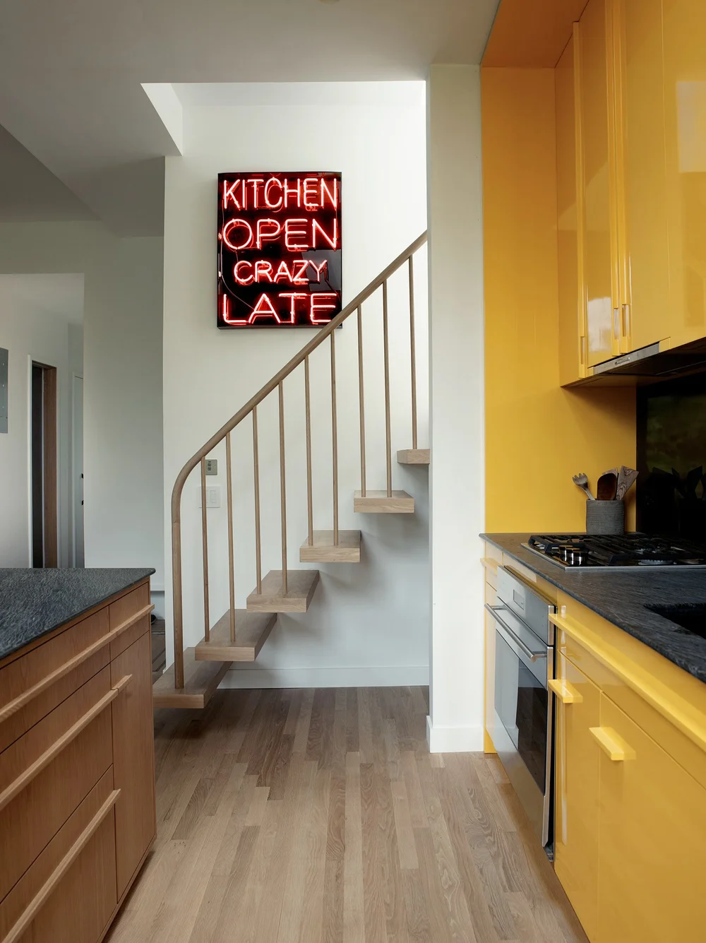 S PORTLAND AVE ROOF TOP APARTMENT — Bo Lee Architects