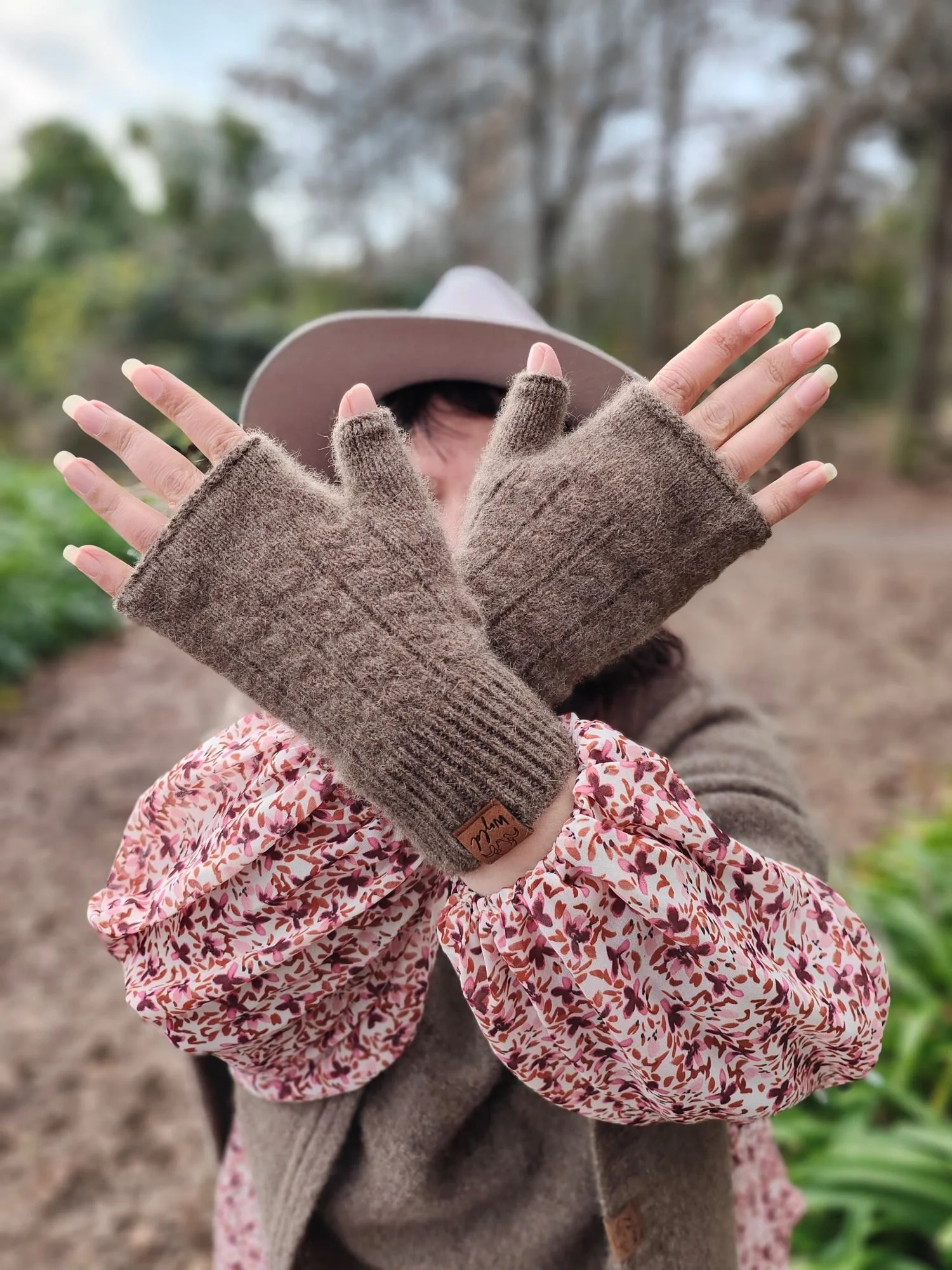 NZ Made Wyld Fingerless Wool Mittens: Fashion and Functionality — Wyld
