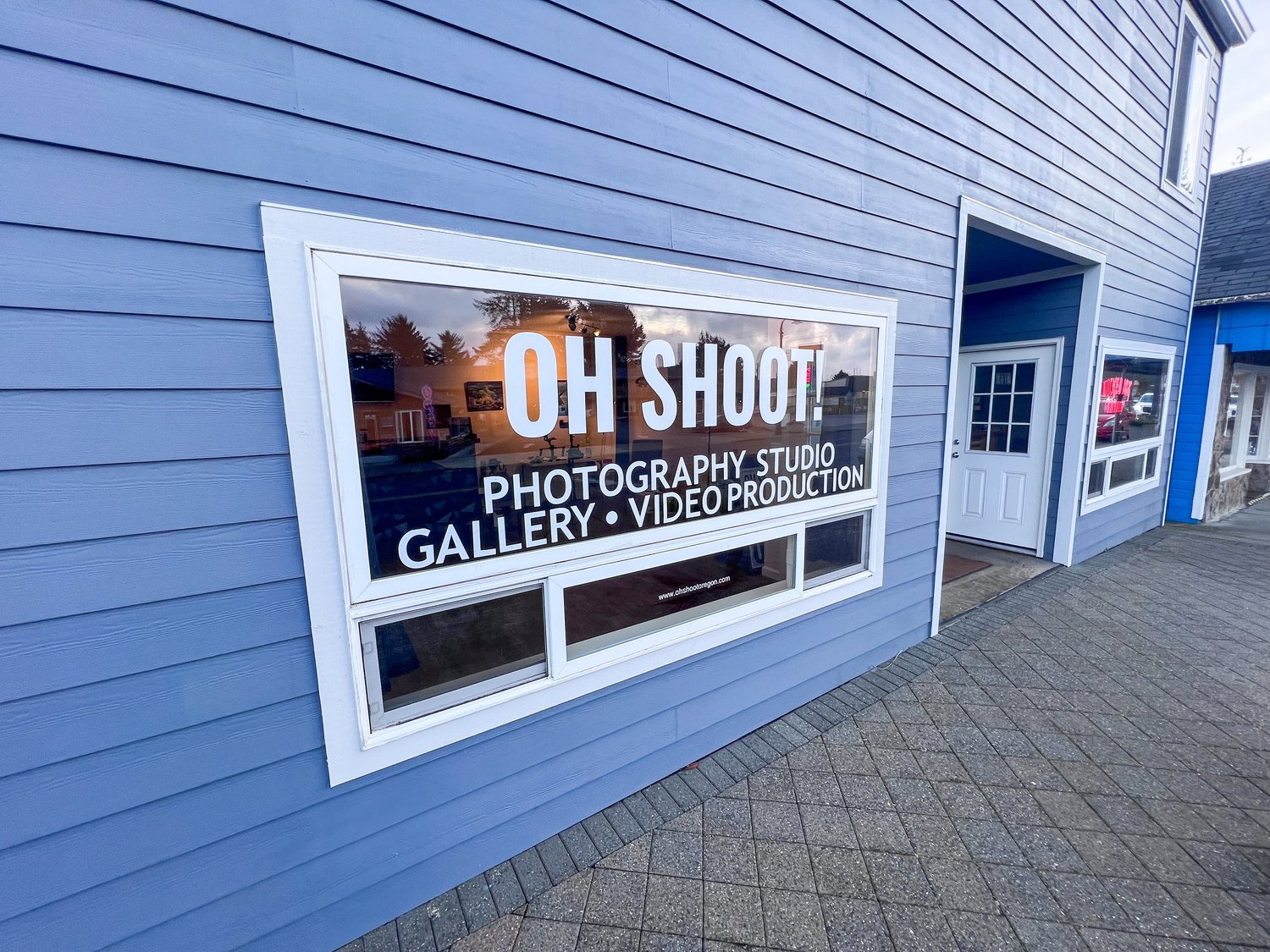 OH SHOOT! Portrait Photography on the Oregon Coast