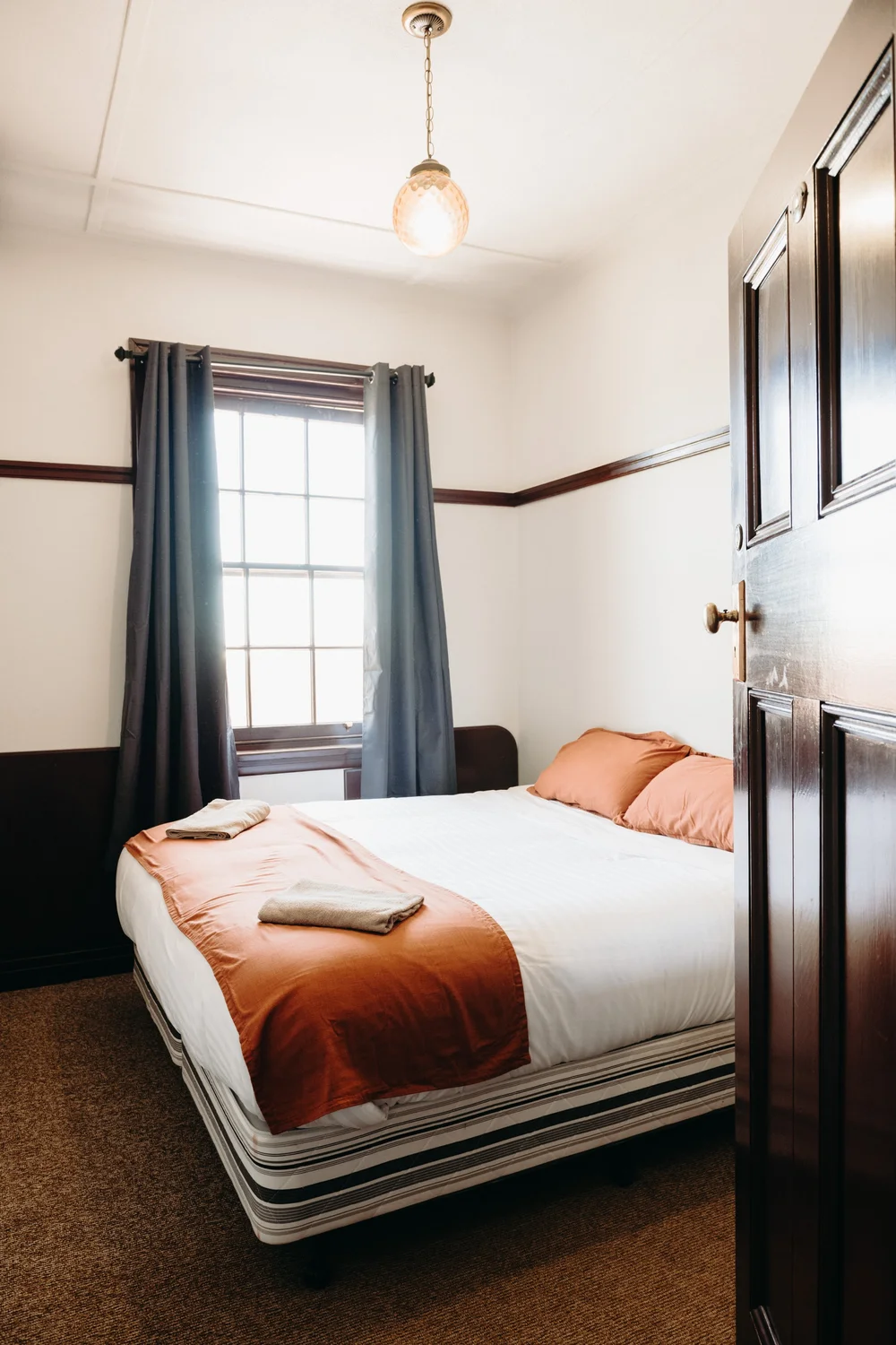 ACCOMODATION — Tottenham Hotel