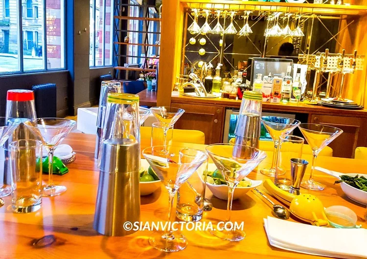 6 Best Bars for Hen Party Cocktail Making Classes in Birmingham — sian ...