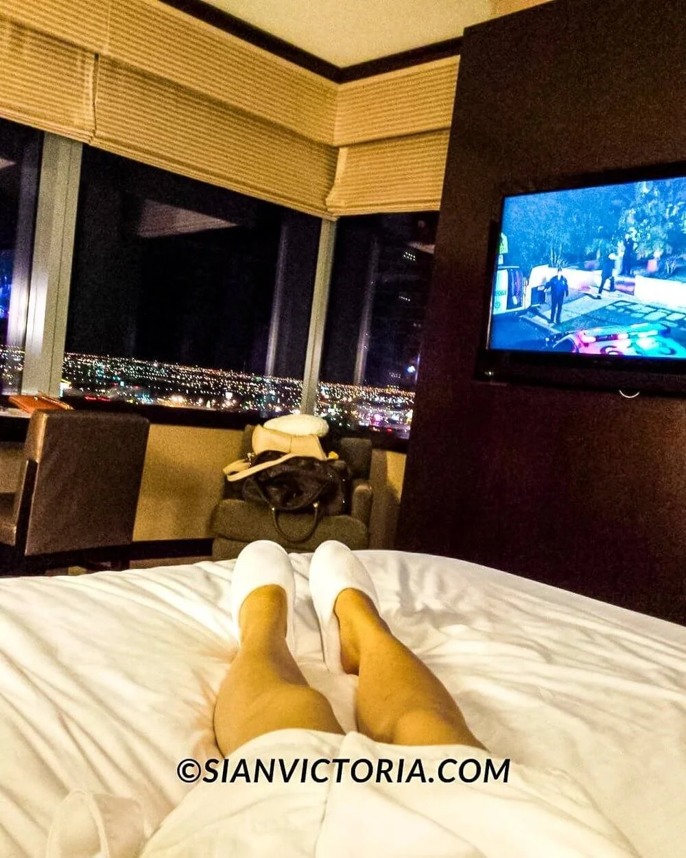 5* Vdara Hotel & Spa - Review of City Center Corner Suite, Vegas — sian ...