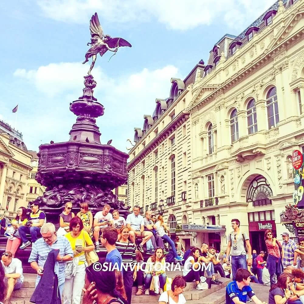 London in a Day: Top 10 Must-See Sightseeing Places — sian victoria