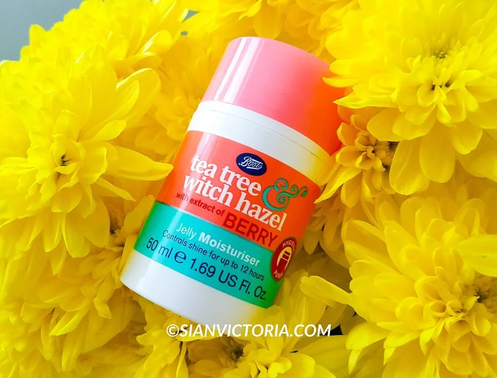 How to Reduce Acne & Oily Skin with Witch Hazel & Tea Tree Oil — sian ...