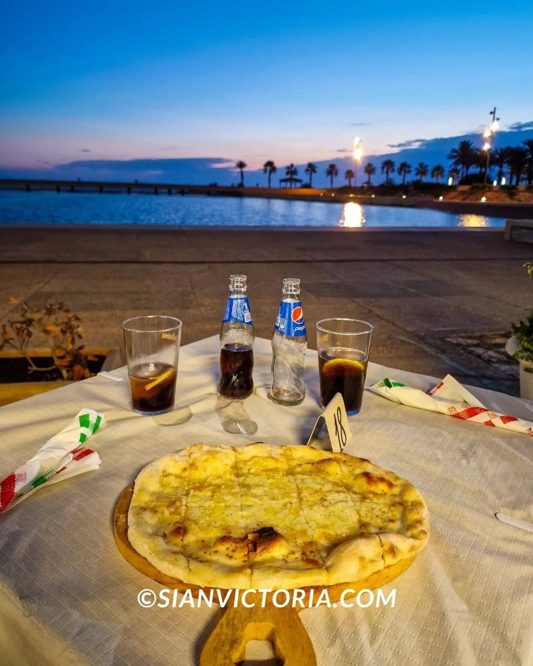 5 Best Restaurants to Eat Vegan Food in Retamar, Almeria — sian victoria