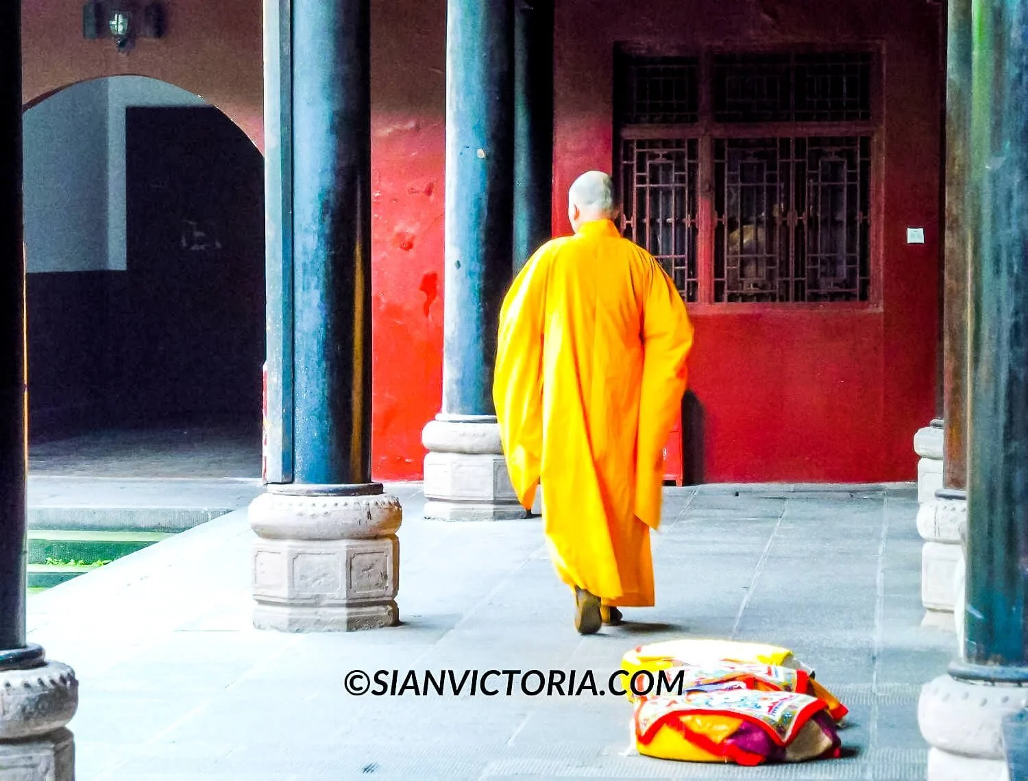 9 Beautiful Monasteries & Temples with Gardens in Chengdu, China — sian ...