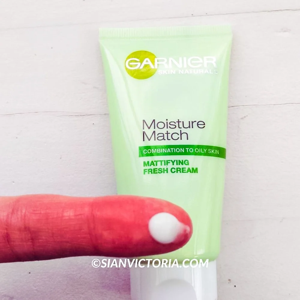 How to Reduce Shine & Oily Skin With Mattifying Products — sian victoria