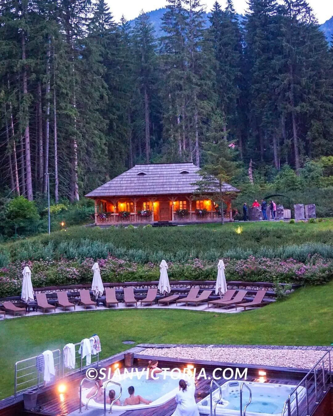 4* Teleferic Grand Hotel, Brasov Ski Resort Review — sian victoria