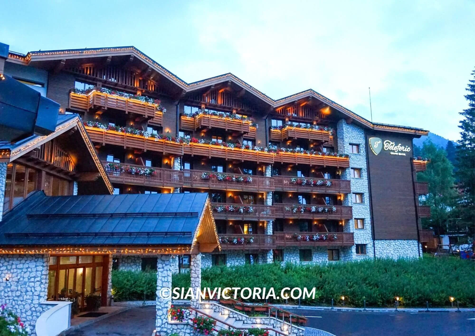 4* Teleferic Grand Hotel, Brasov Ski Resort Review — sian victoria