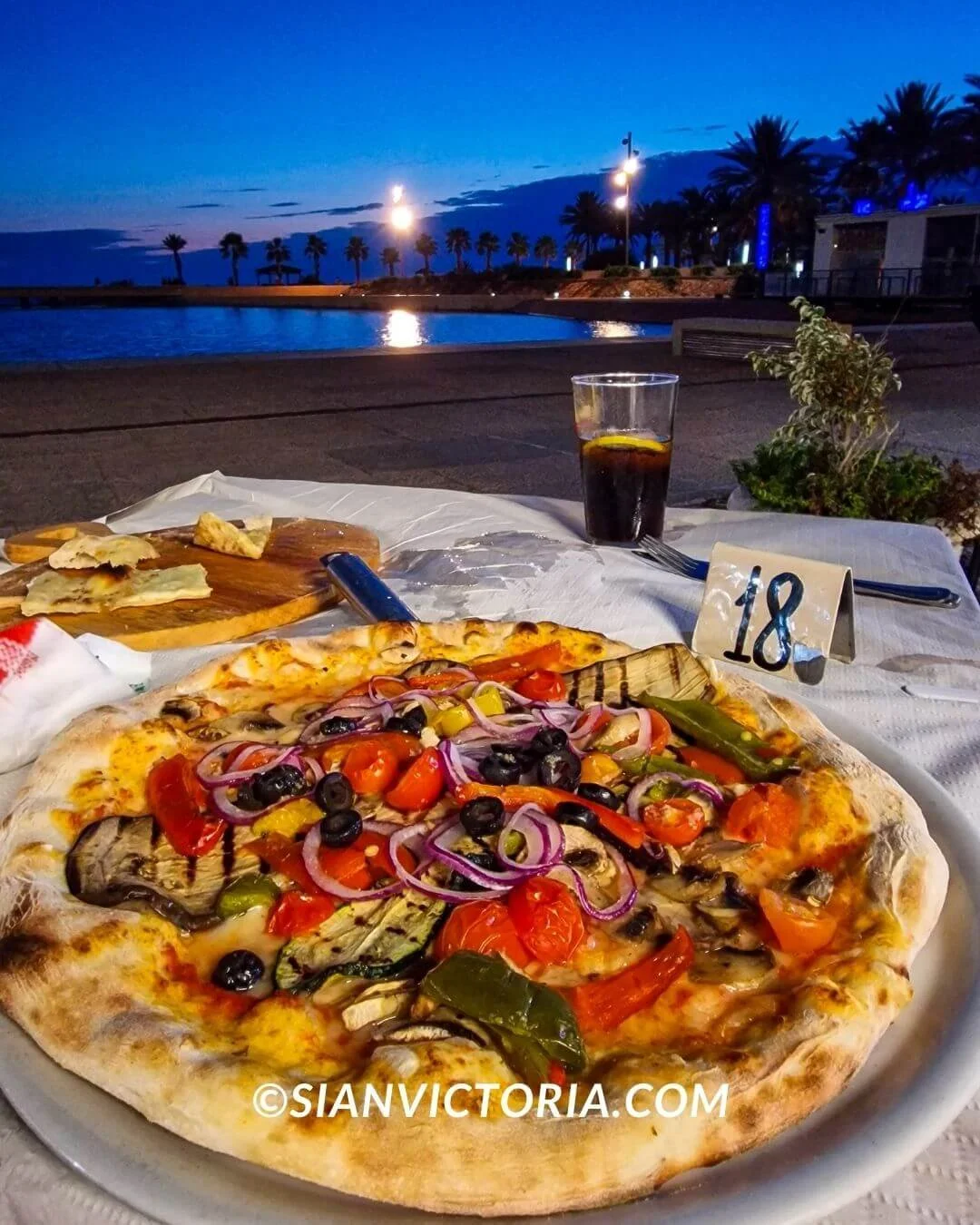 5 Best Restaurants to Eat Vegan Food in Retamar, Almeria — sian victoria