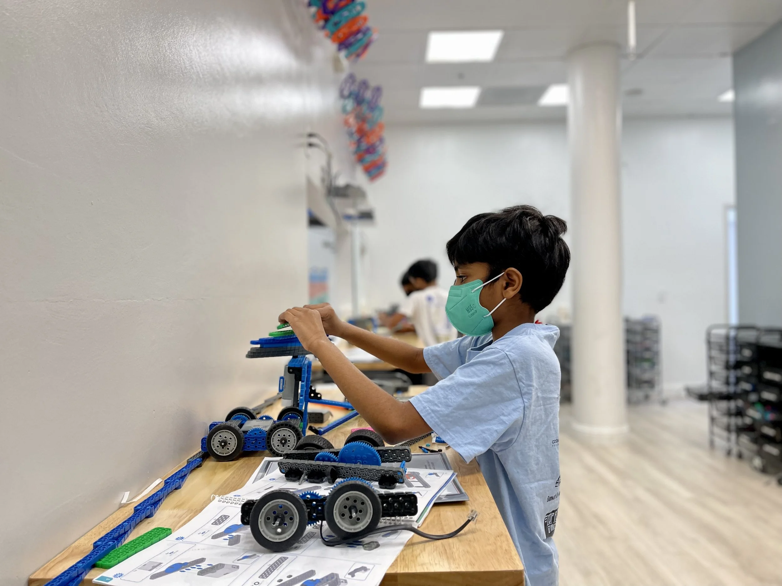 Premier K-12 Robotics & STEM Classes for Beginners to Experts, Theory to Competition | Enroll ...