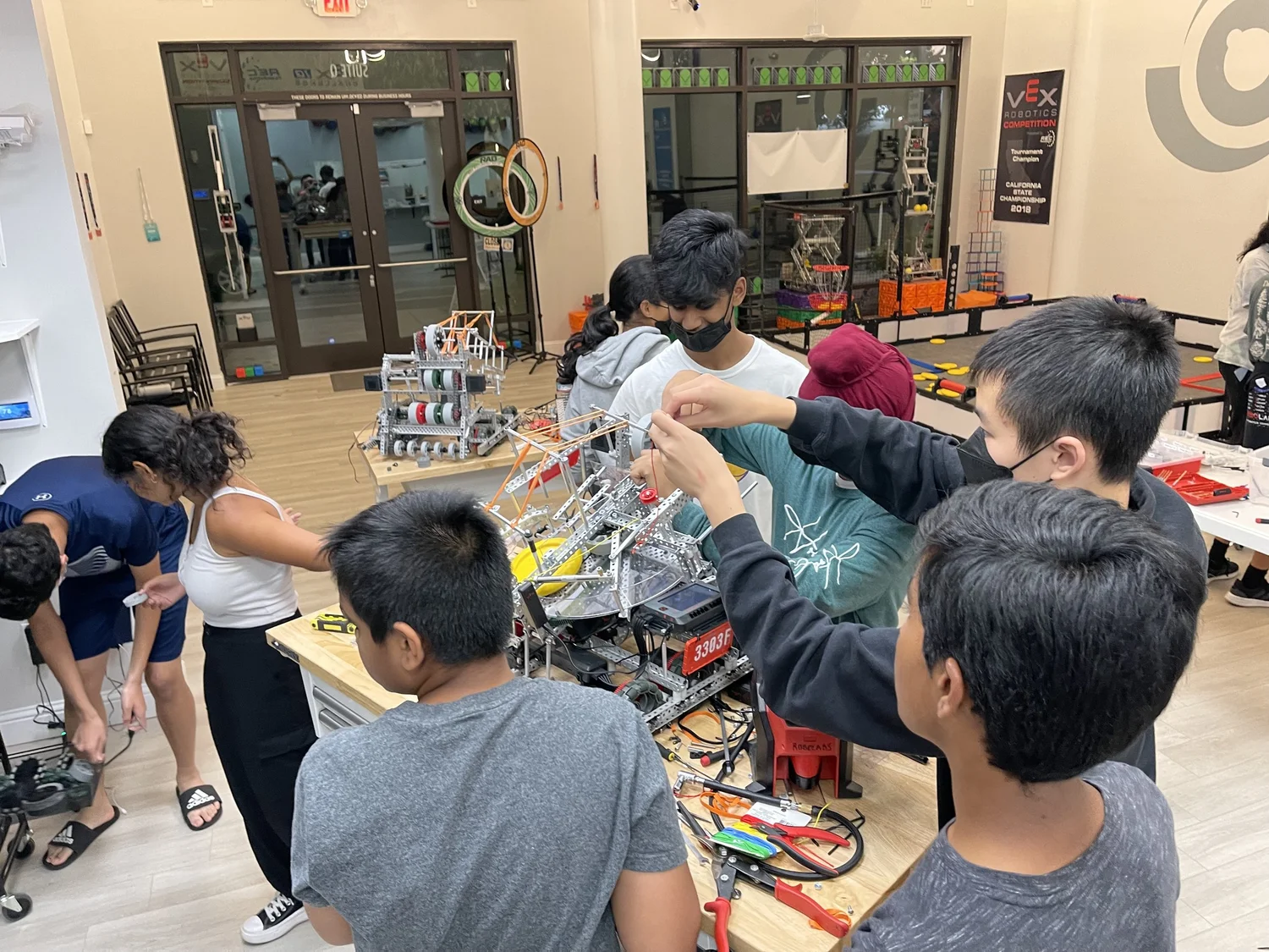 About | Robolabs: K-12 Robotics, Patent, College Consulting Class