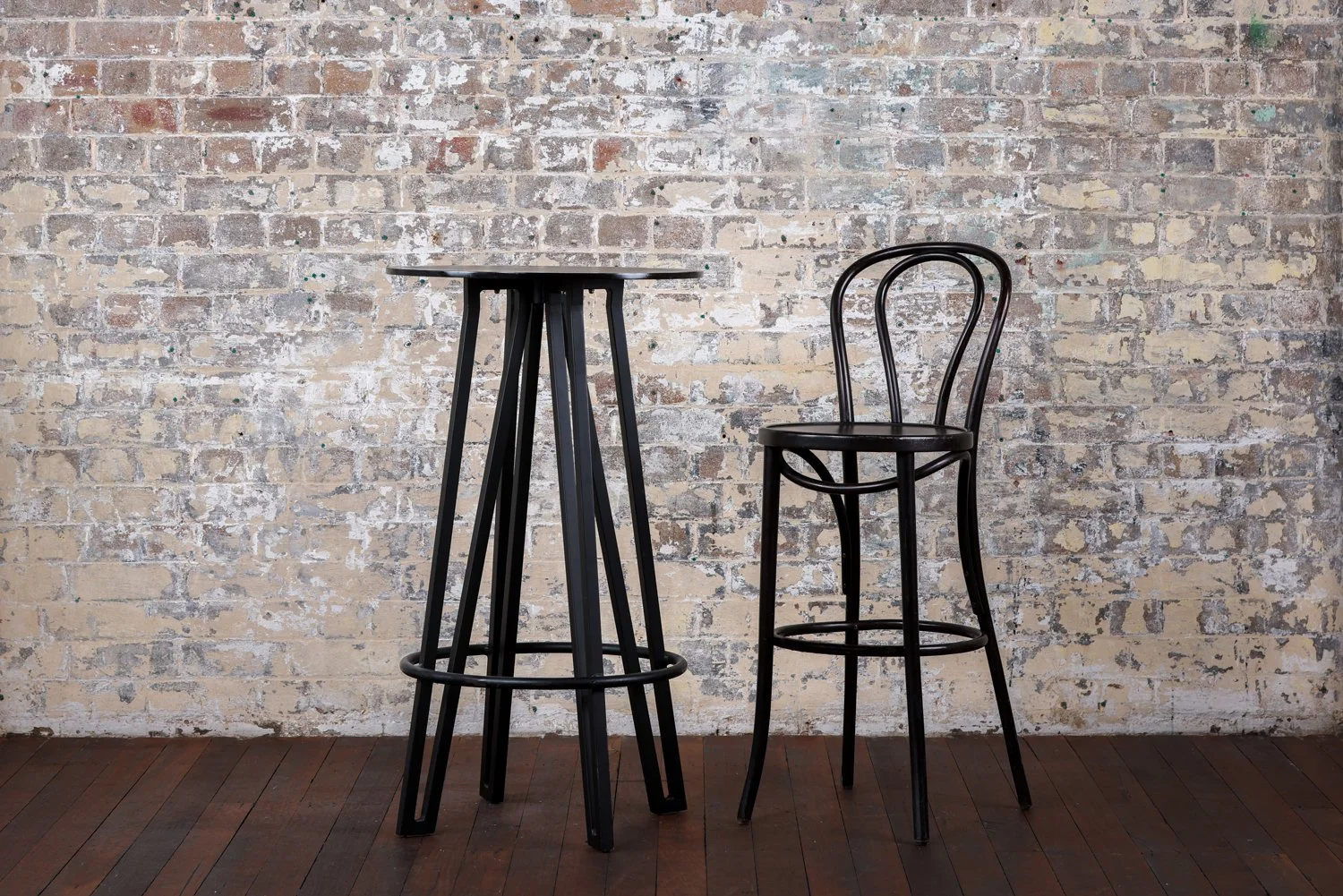 Banff High Cocktail Table (White/White) — Bentwood Events