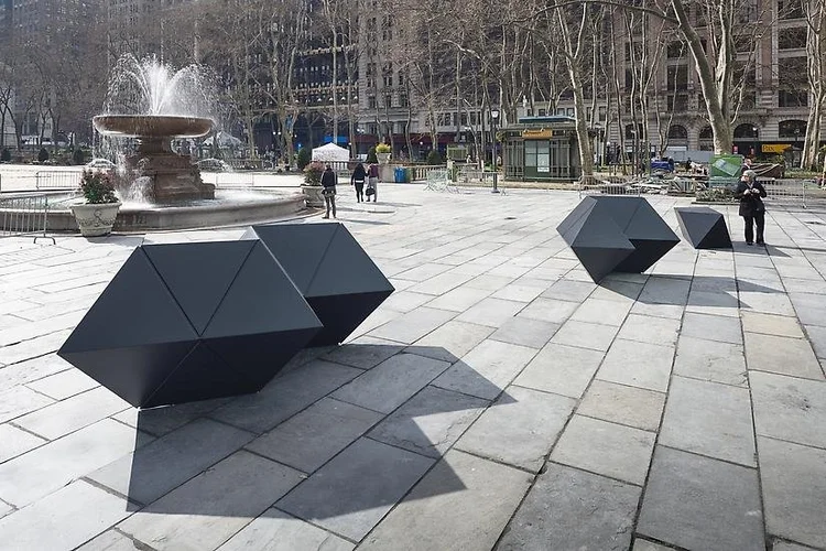 TONY SMITH: ONE-TWO-THREE — Art Production Fund