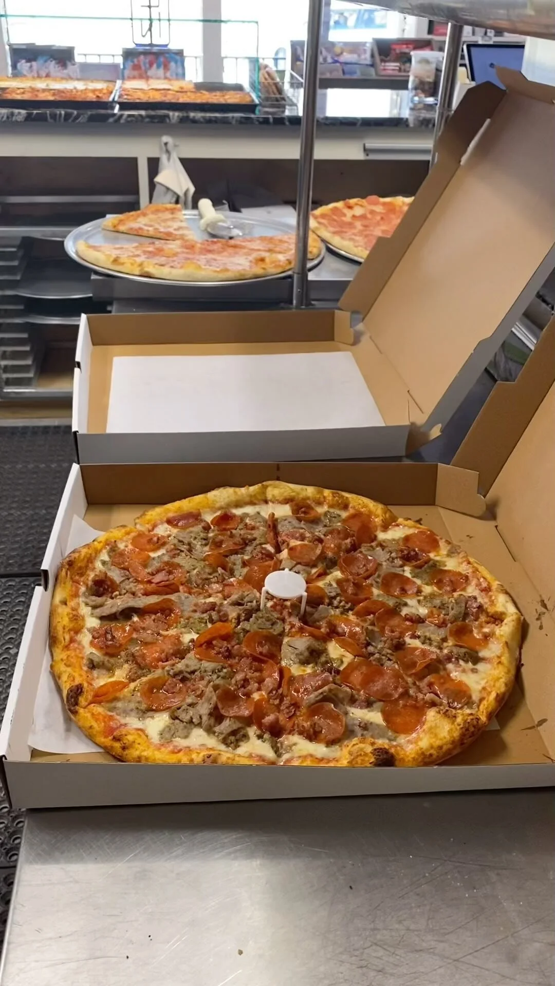 Family Owned Pizzaria in Phoenicia NY - Phoenicia Pizza 28