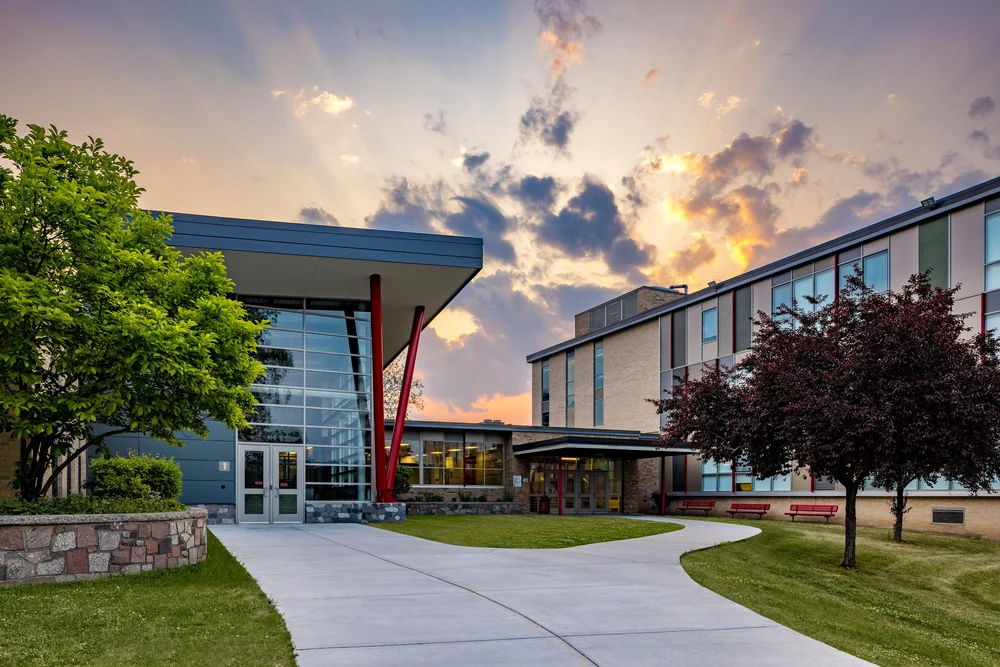 Lansing School District Everett High School — C2AE Architecture + Engineering