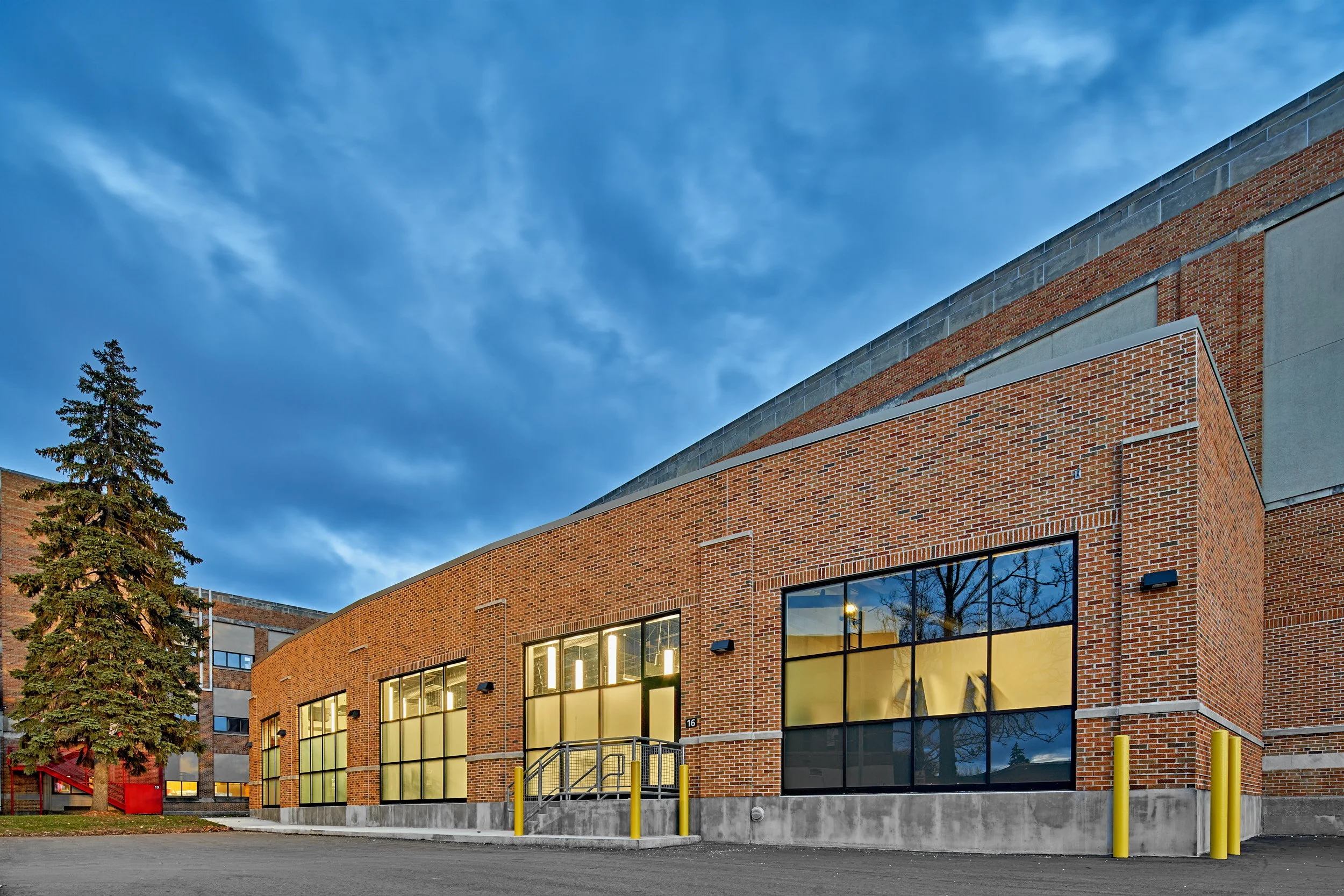 Lansing School District Sexton High School — C2AE Architecture + Engineering